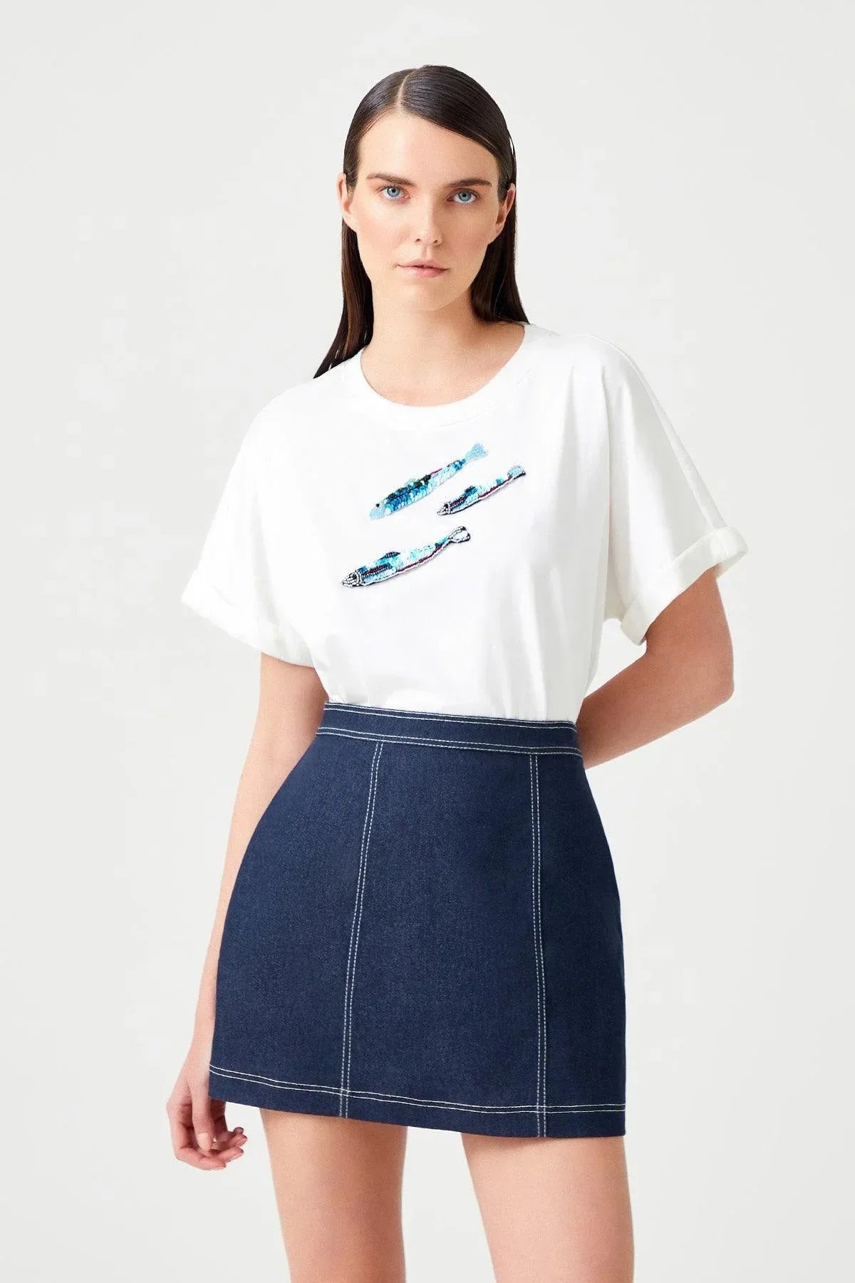 WHITE SEQUINE FISH EMBROIDERED WOMEN'S T-SHIRT – jusdepommes