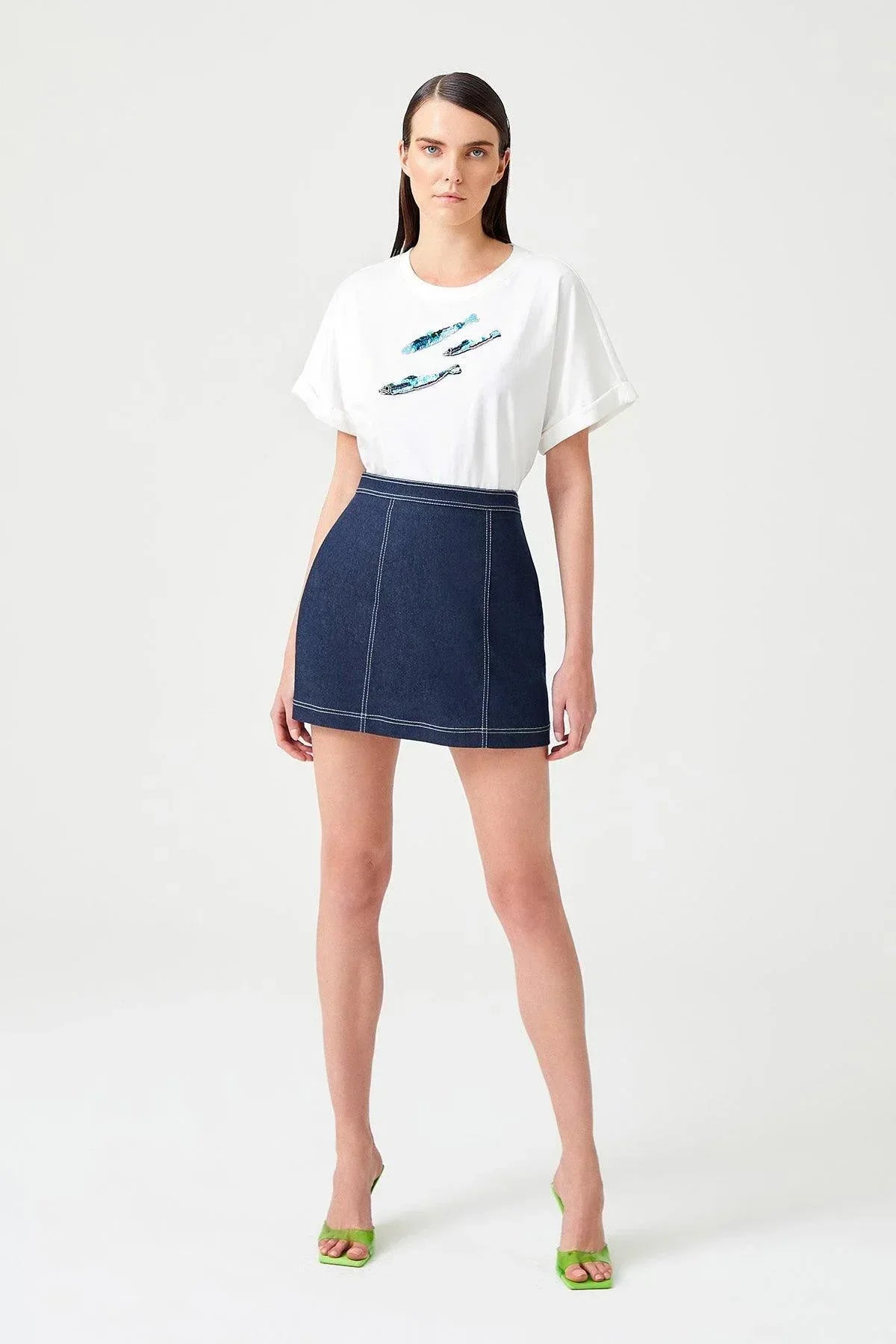 WHITE SEQUINE FISH EMBROIDERED WOMEN'S T-SHIRT – jusdepommes