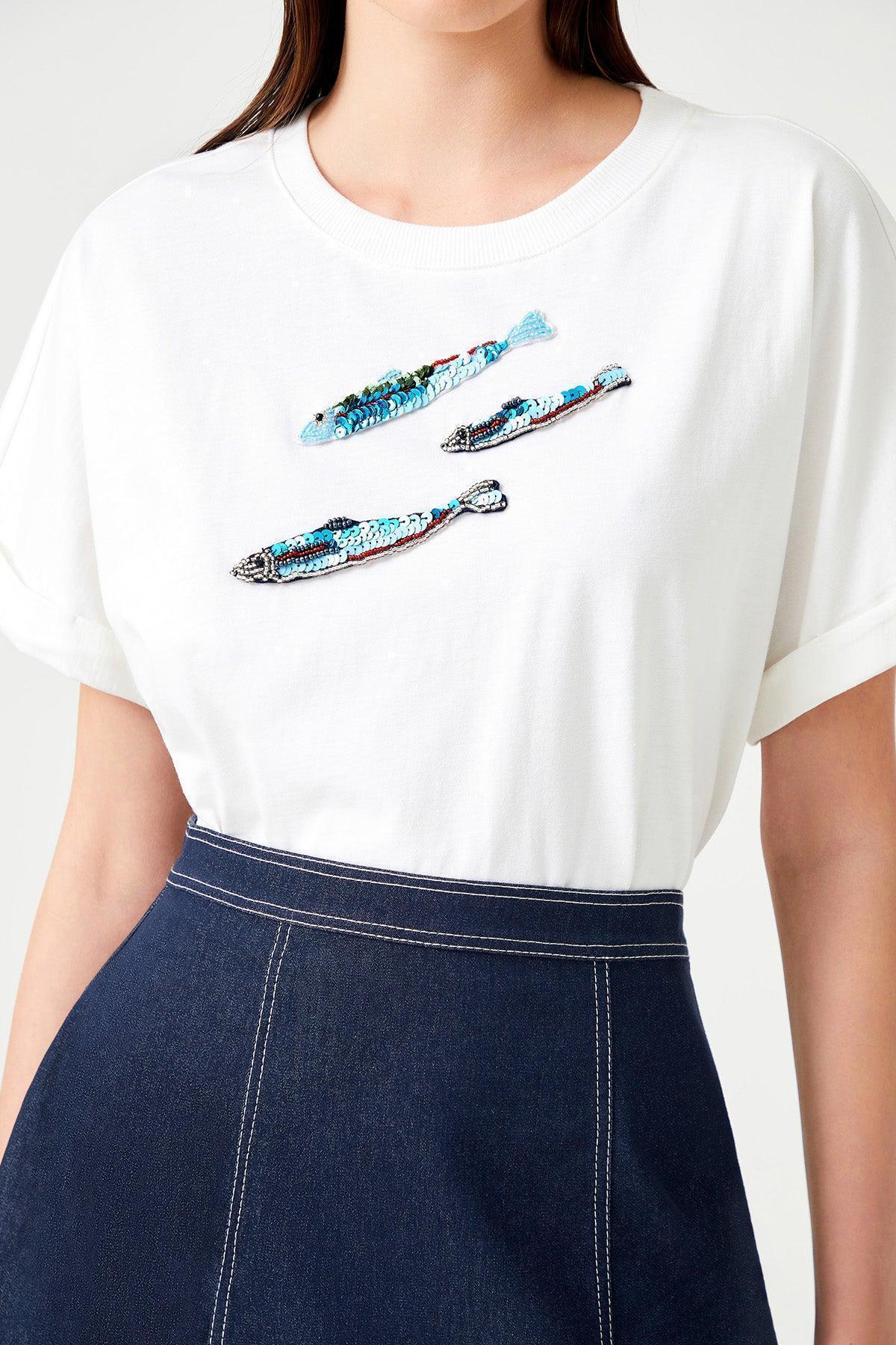 WHITE SEQUINE FISH EMBROIDERED WOMEN'S T-SHIRT – jusdepommes